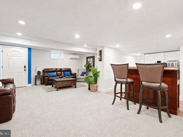 house with 6 bedroom, Beverly NJ ES105176508