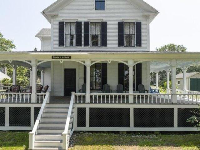 house with 6 bedroom, Boothbay ME ES103434349
