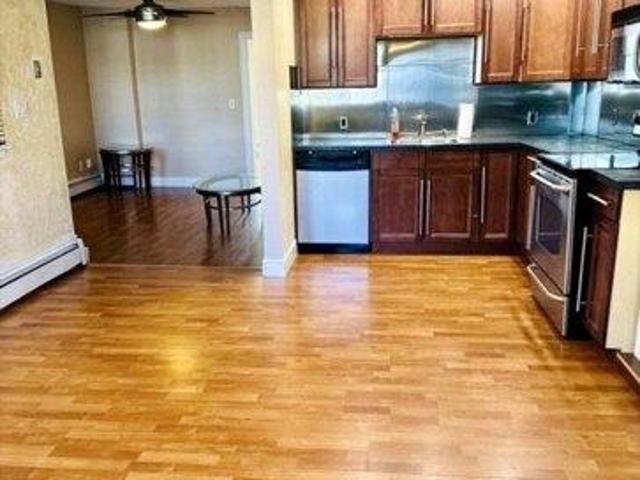 house with 6 bedroom, Boston MA DLS102409449