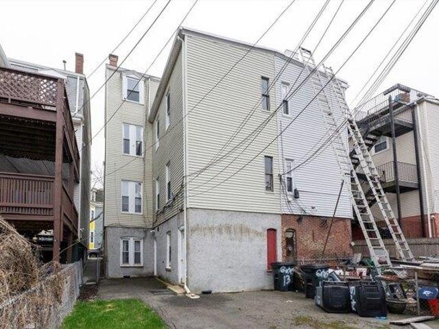 house with 6 bedroom, Boston MA DLS102444260