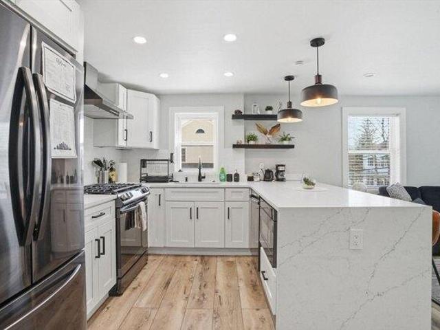 house with 6 bedroom, Boston MA DLS102478665
