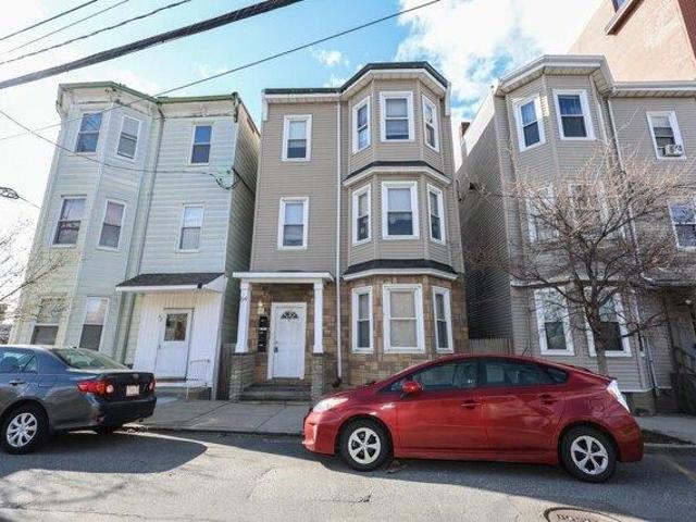 house with 6 bedroom, Boston MA DLS102725864