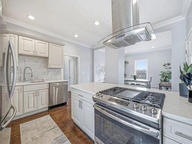 house with 6 bedroom, Boston MA DS102218583