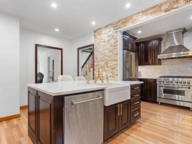 house with 6 bedroom, Boston MA DS104236012