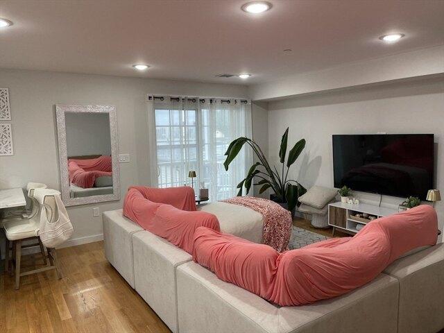 house with 6 bedroom, Boston MA DS104261457