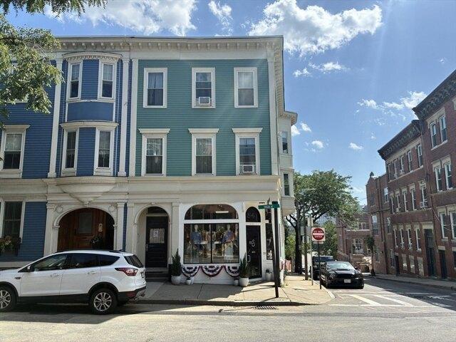 house with 6 bedroom, Boston MA DS104263516