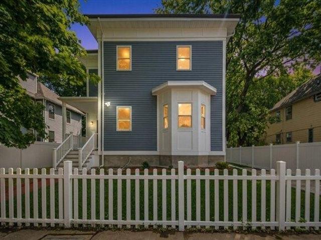house with 6 bedroom, Boston MA DS104331450