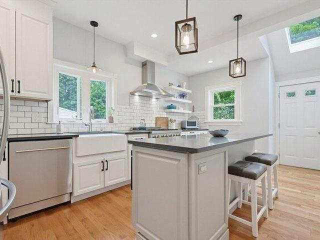 house with 6 bedroom, Boston MA ES103440612