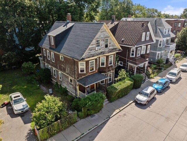 house with 6 bedroom, Boston MA ES103619468