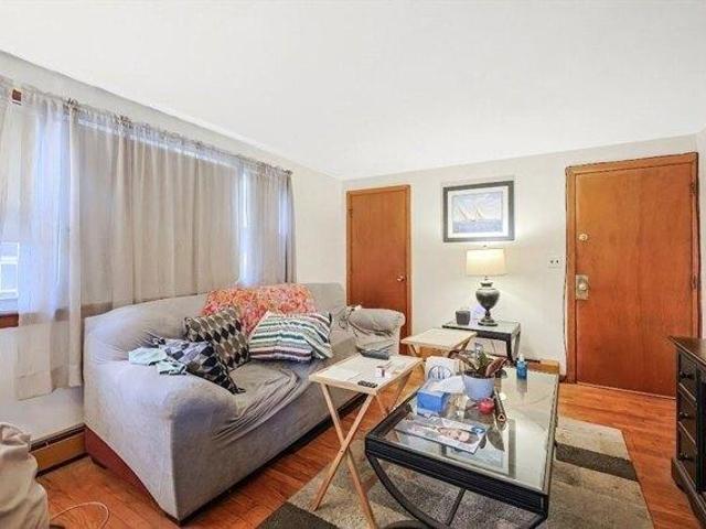 house with 6 bedroom, Boston MA ES103035058