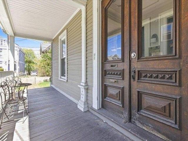 house with 6 bedroom, Boston MA ES103099485