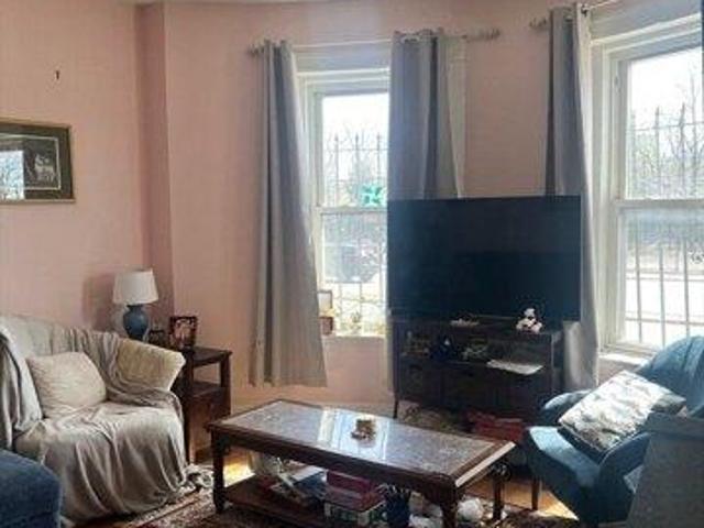 house with 6 bedroom, Boston MA ES103189174