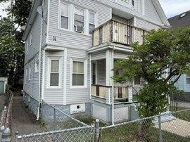 house with 6 bedroom, Boston MA ES104512125