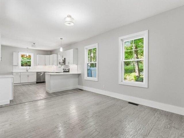 house with 6 bedroom, Boston MA ES104538860