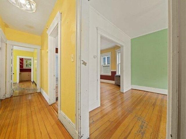 house with 6 bedroom, Boston MA ES104899136