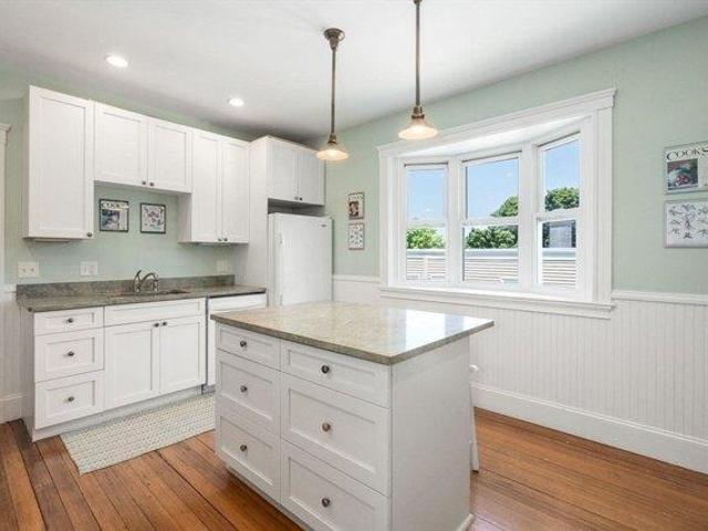 house with 6 bedroom, Boston MA ES105060604