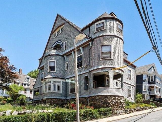 house with 6 bedroom, Boston MA ES105060850