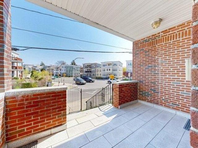 house with 6 bedroom, Boston MA ES105060132