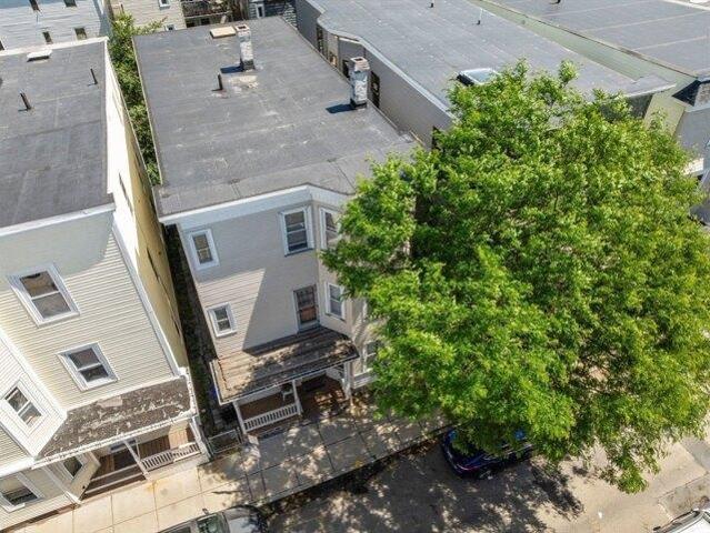 house with 6 bedroom, Boston MA ES105082157