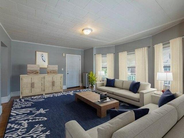 house with 6 bedroom, Boston MA ES105095680