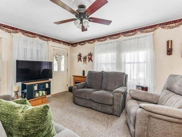 house with 6 bedroom, Boston MA ES105095310