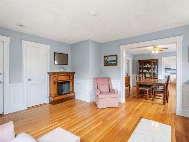 house with 6 bedroom, Boston MA ES105127119