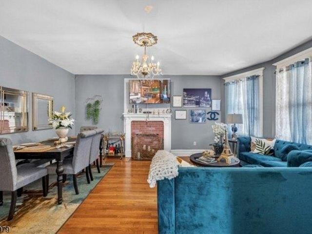 house with 6 bedroom, Bloomfield NJ ES104481209