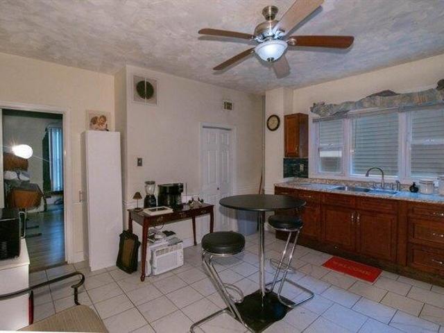 house with 6 bedroom, Brockton MA DS103247309