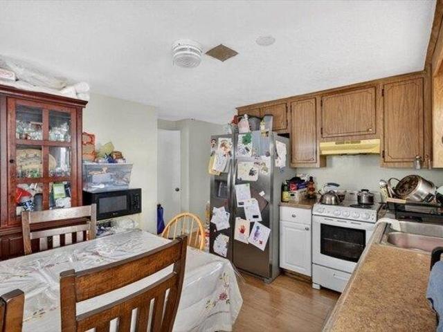 house with 6 bedroom, Brockton MA ES103101852