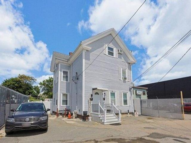 house with 6 bedroom, Brockton MA ES105059464