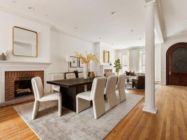 house with 6 bedroom, Brooklyn NY DLS101781852