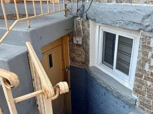 house with 6 bedroom, Brooklyn NY DLS101782199