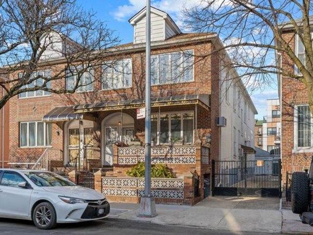 house with 6 bedroom, Brooklyn NY DLS101800608