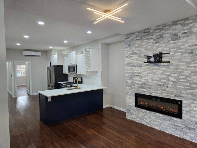 house with 6 bedroom, Brooklyn NY DLS102282201