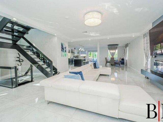house with 6 bedroom, Brooklyn NY ES103620340