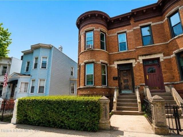 house with 6 bedroom, Brooklyn NY ES104904374