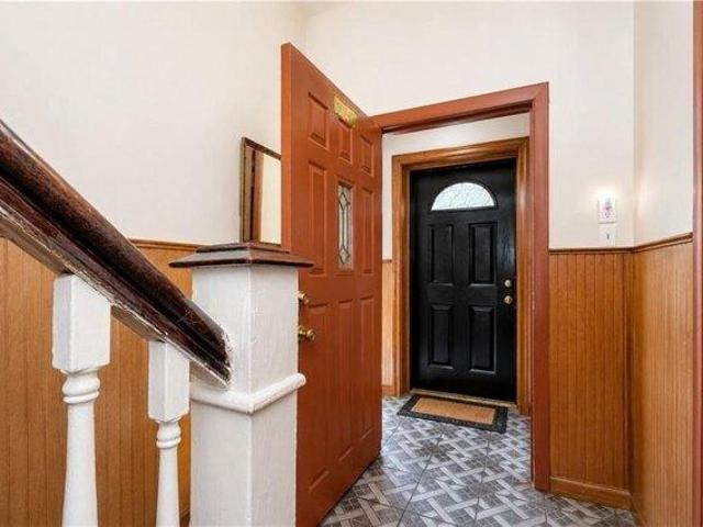 house with 6 bedroom, Brooklyn NY ES105203476