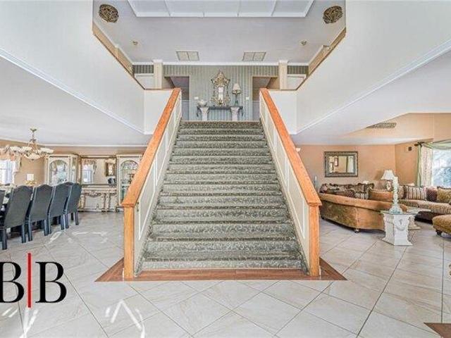 house with 6 bedroom, Brooklyn NY ES105205378