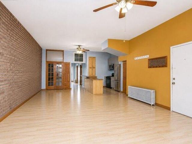 house with 6 bedroom, Brooklyn NY ES105207817