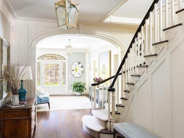 house with 6 bedroom, Brookline MA DLS102761254