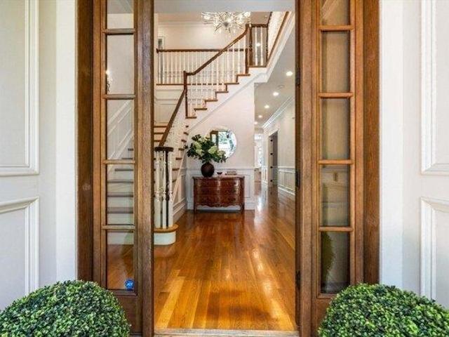house with 6 bedroom, Brookline MA ES104836131