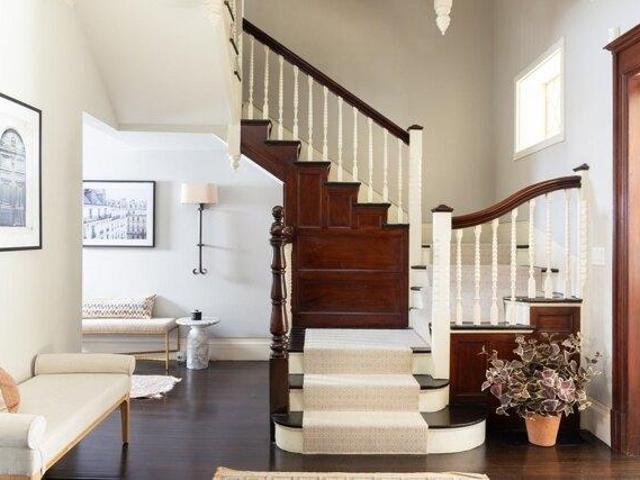 house with 6 bedroom, Brookline MA ES105652121
