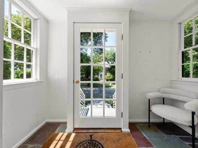 house with 6 bedroom, Brookline MA ES105093741