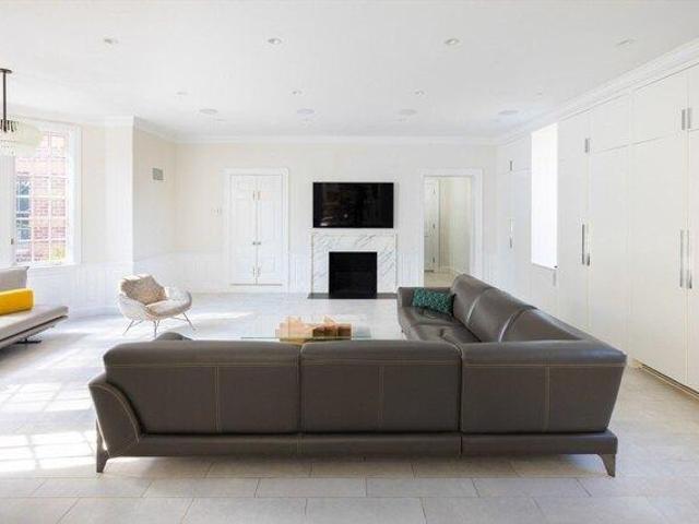 house with 6 bedroom, Brookline MA ES105255621