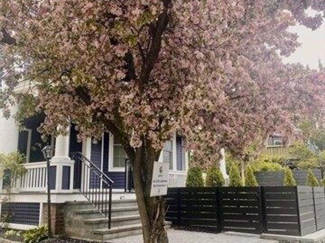 house with 6 bedroom, Brookline MA ES105352105