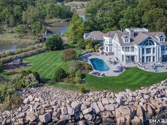 house with 6 bedroom, Branford CT ES105156355