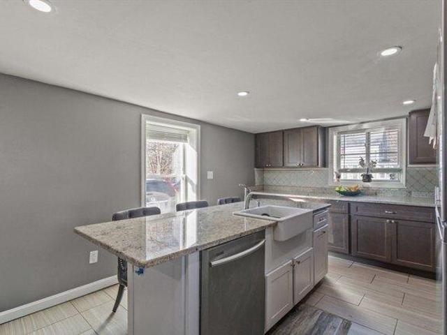house with 6 bedroom, Bridgewater MA ES102961114