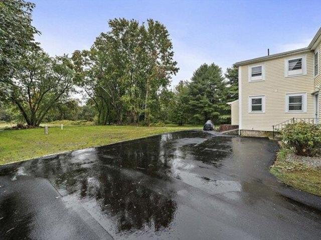 house with 6 bedroom, Bridgewater MA ES103072277