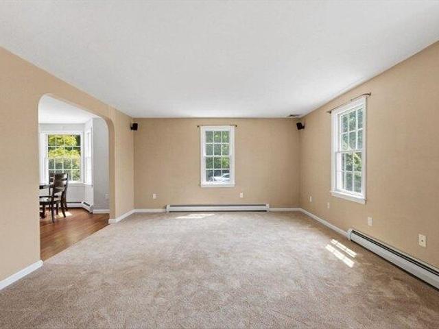 house with 6 bedroom, Bridgewater MA ES105094636