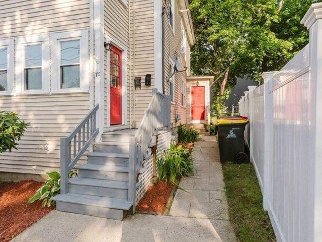 house with 6 bedroom, Bridgewater MA ES105126303